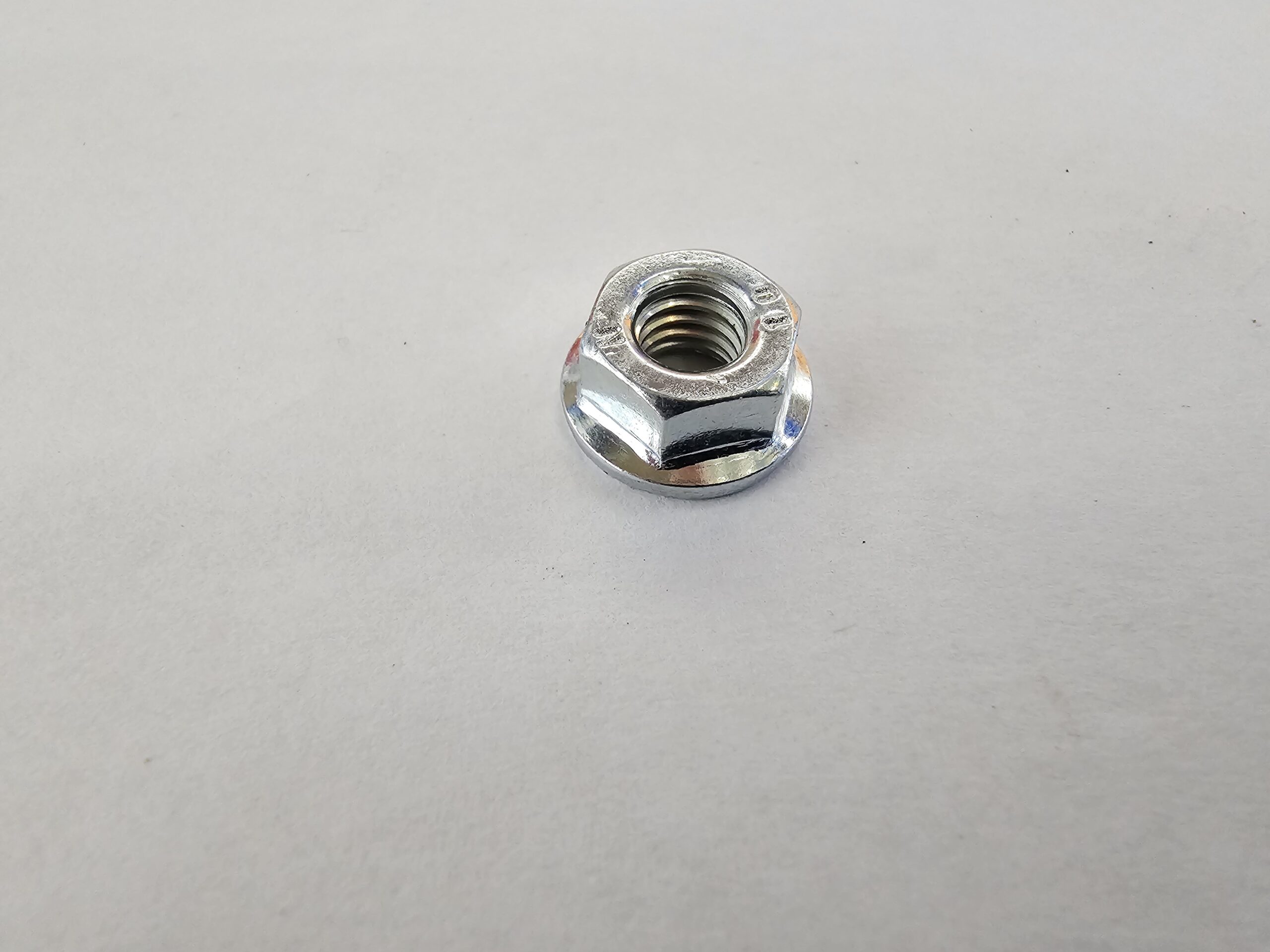 John Deere FLANGE NUT 14M7303 - Farol Shop